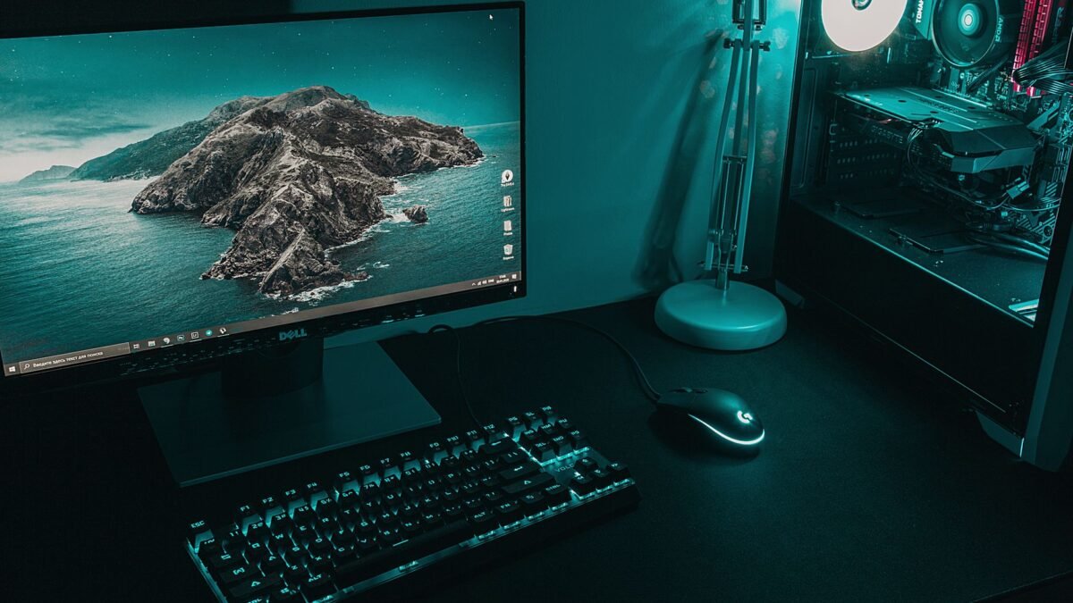 Mini-ITX Gaming PC Build Guide 2026: Big Performance in a Small Package ...
